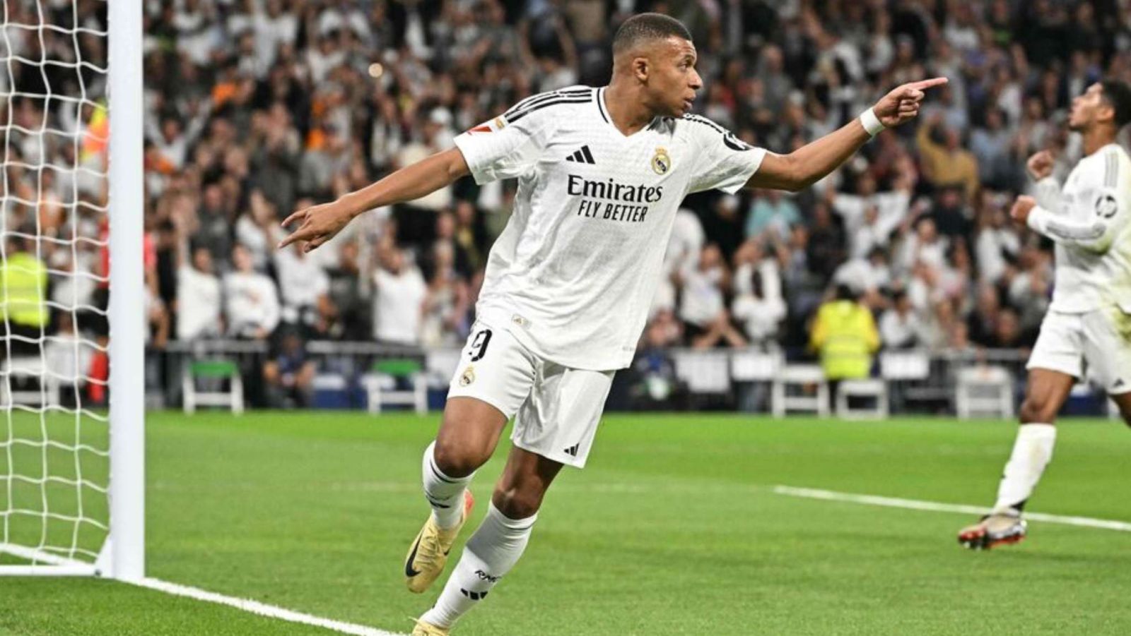 Mbappé, son but contre Alavès en vidéo : 7 réalisations en 9 matchs et un ratio de 451 buts en ...
